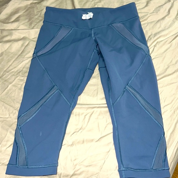 lululemon athletica | Pants & Jumpsuits | Lululemon Capri | Poshmark